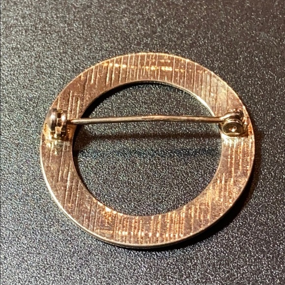 Vintage | Jewelry | Vintage Gold Floral Wreath Brooch Pin | Poshmark